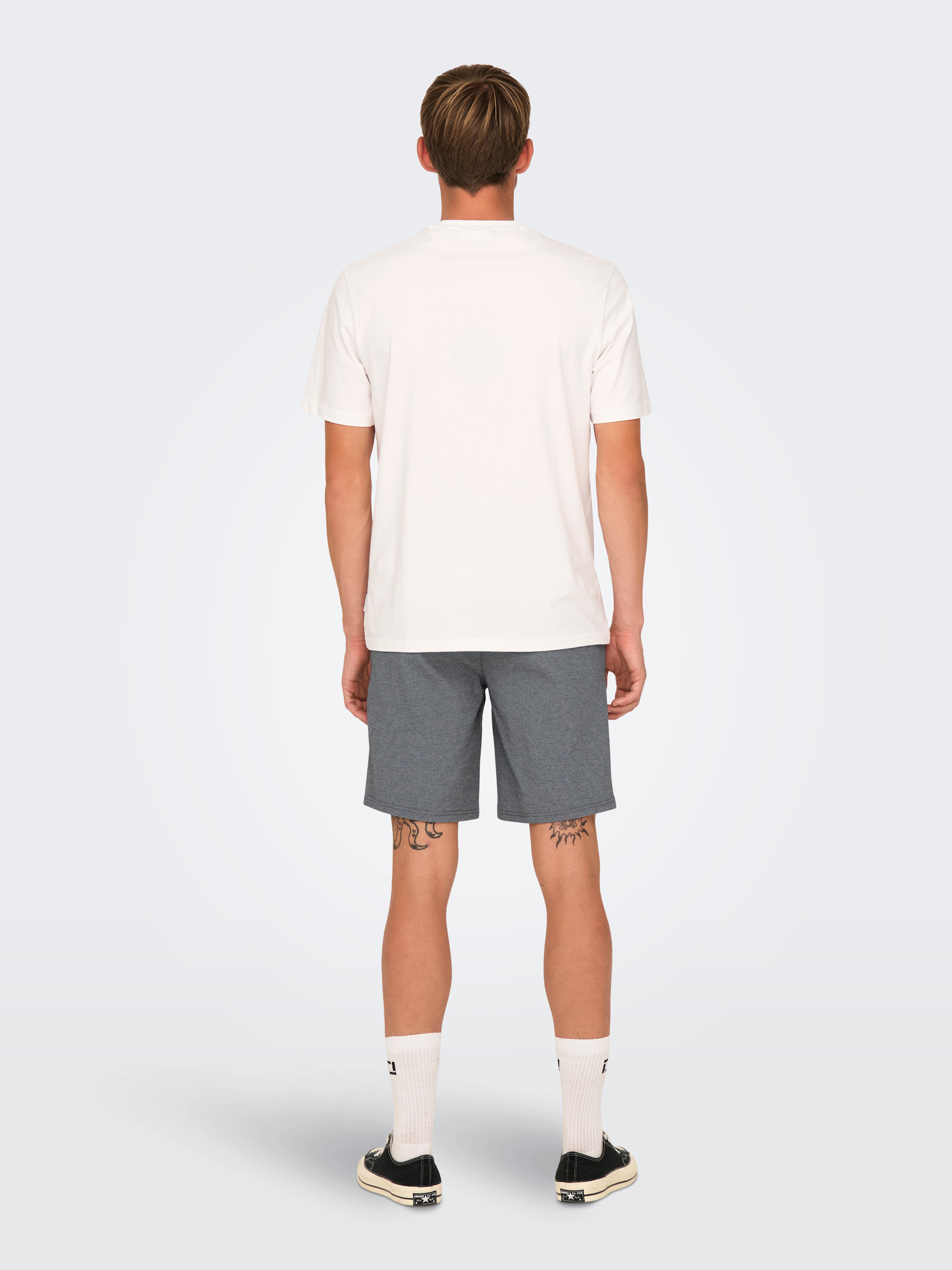 ONSMARK Mid waist Regular Fit Shorts | Medium Grey | ONLY ONSMARK Mid waist Regular Fit Shorts | Medium Grey | ONLY