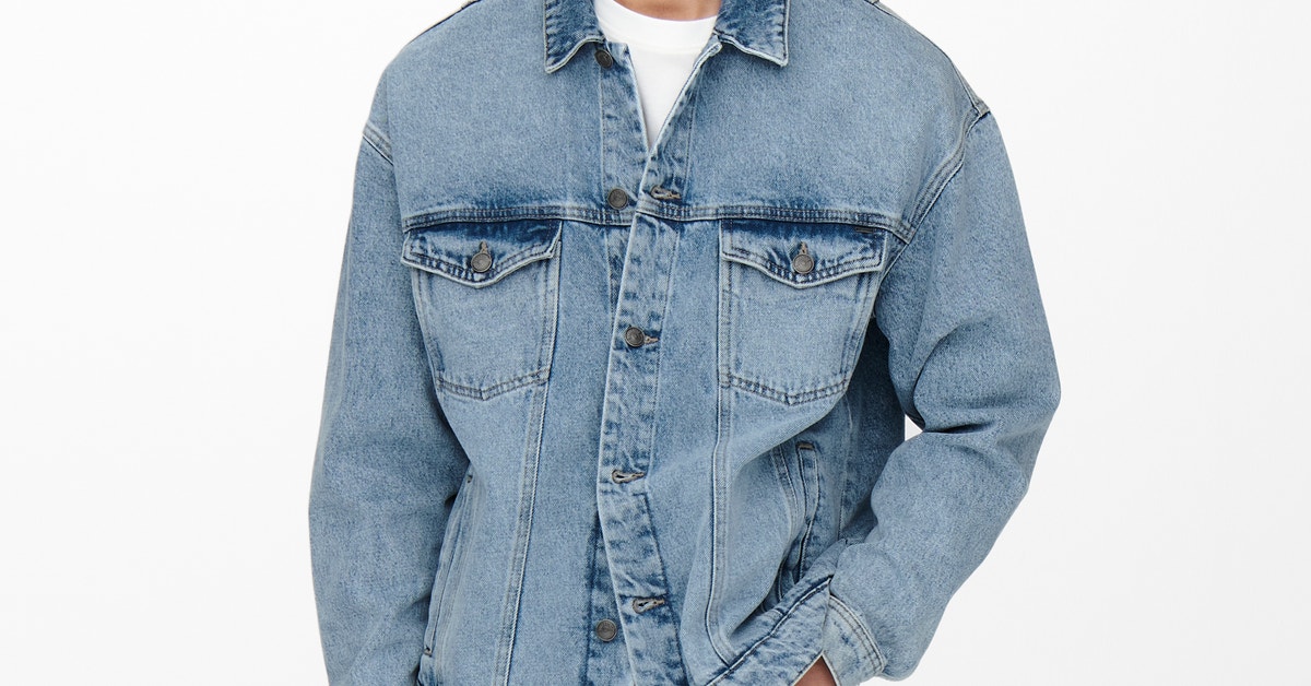 Buttoned cuffs Dropped shoulders Jacket with 50 discount! | ONLY & SONS®